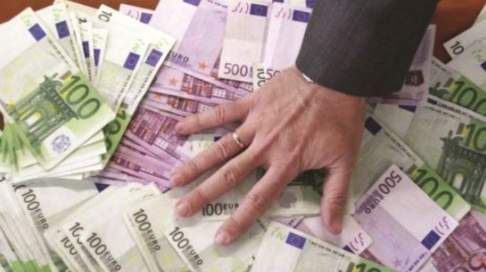 Fshehën pasurisë, rritet arkëtimi me forcë i gjobave ndaj zyrtarëve ...
