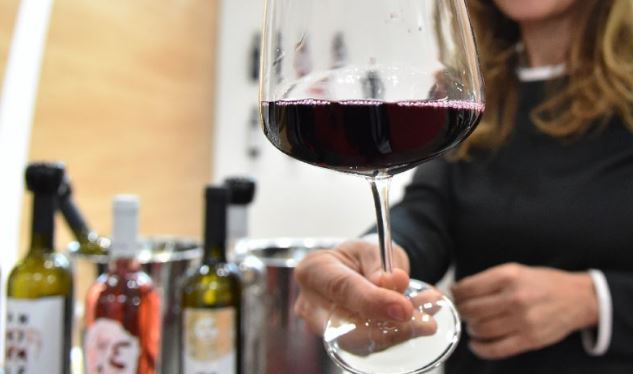 Alkooli vret tre milion njerëz në mbarë botën çdo vit | Gazeta Telegraf