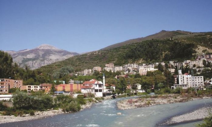 Skrapari “në shtratin” e historisë | Gazeta Telegraf