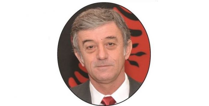 Letrën e Studentëve Shqiptarë dërguar Presidentit Wilson, e ka shkruar ...