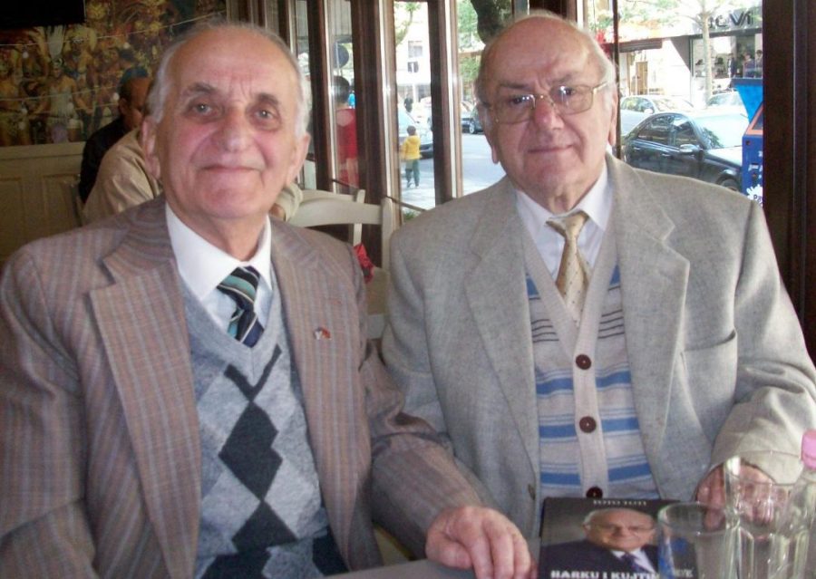Suplementi Pena Shqiptare/ Murat Gecaj: Takim i radhës, me Dr.Foto ...
