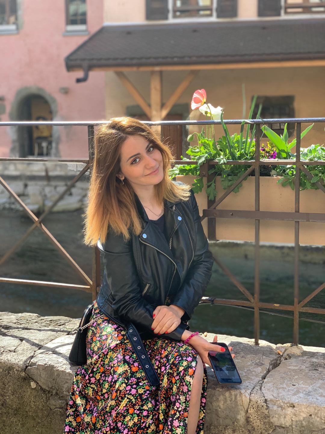 Suplementi Pena Shqiptare/ Poezi nga Lorenca Bejko | Gazeta Telegraf