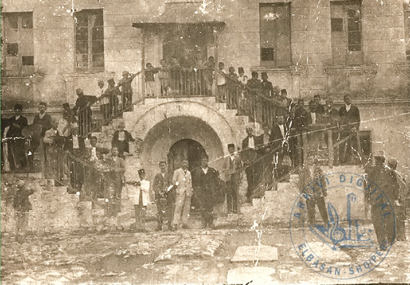 Ja humanistët që ndihmuan me para Normalen e Elbasanit | Gazeta Telegraf