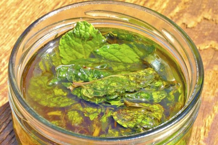 Pijet që pastrojnë mëlçinë ndërsa jeni në gjumë | Gazeta Telegraf