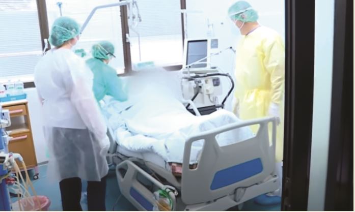 Vetvrasja tragjike e pacientit me Covid, 52-vjeçari prej një jave në ...