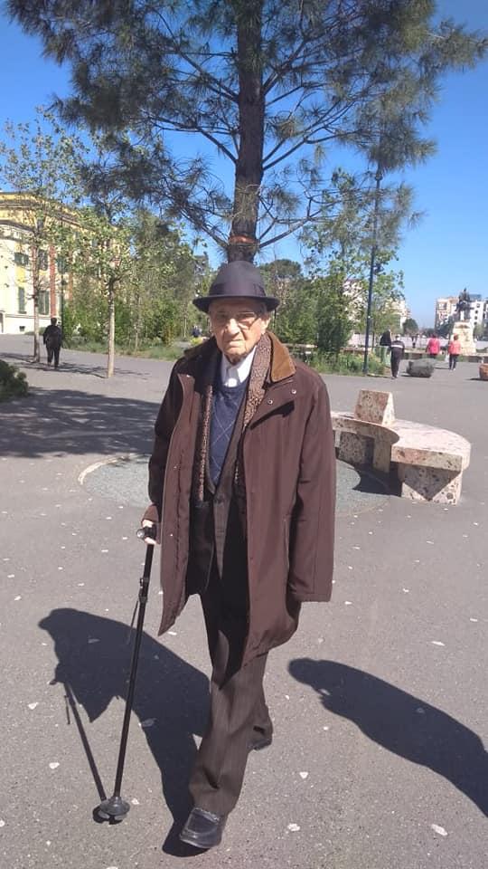 Prof. Dr. Ismet Elezi: Trashëgimia kulturore e shkencore e historianit ...