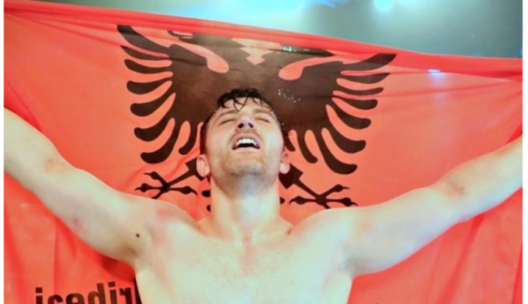 Adrian Hadribeaj shpallet kampion bote në MMA, mposht amerikanin Kevin ...