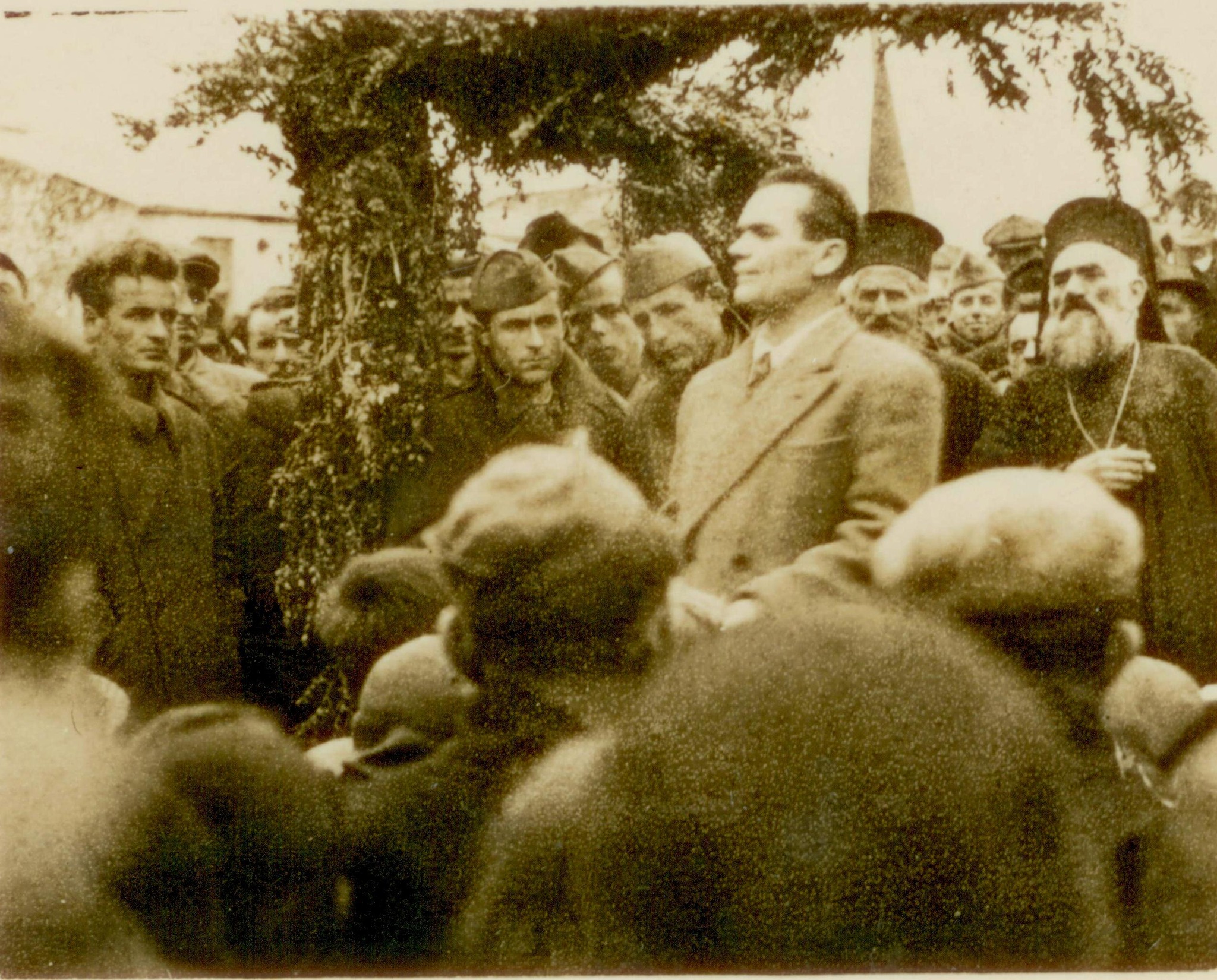 Kujtime nga Prof. Skënder P. Luarasi: Pse u ndatë më dysh, pse u ...