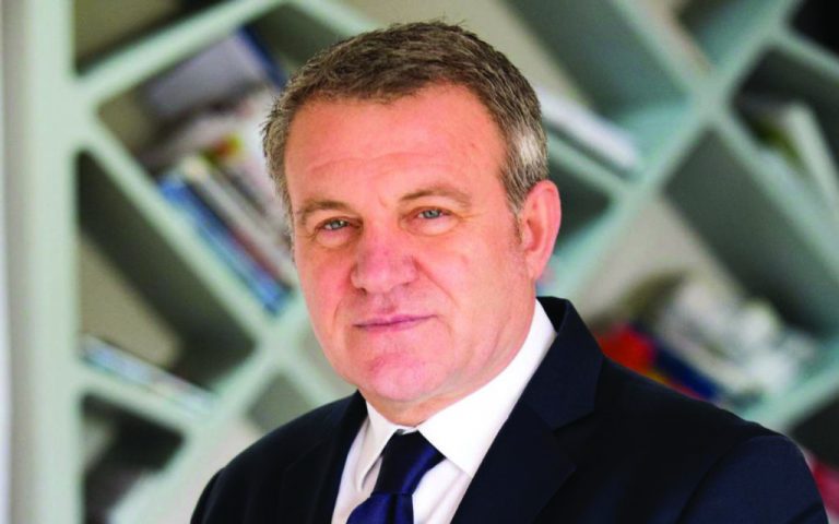 Arben Malaj: Duan të mbijetojë me përgjime, vetëm mbretëria mungon ...