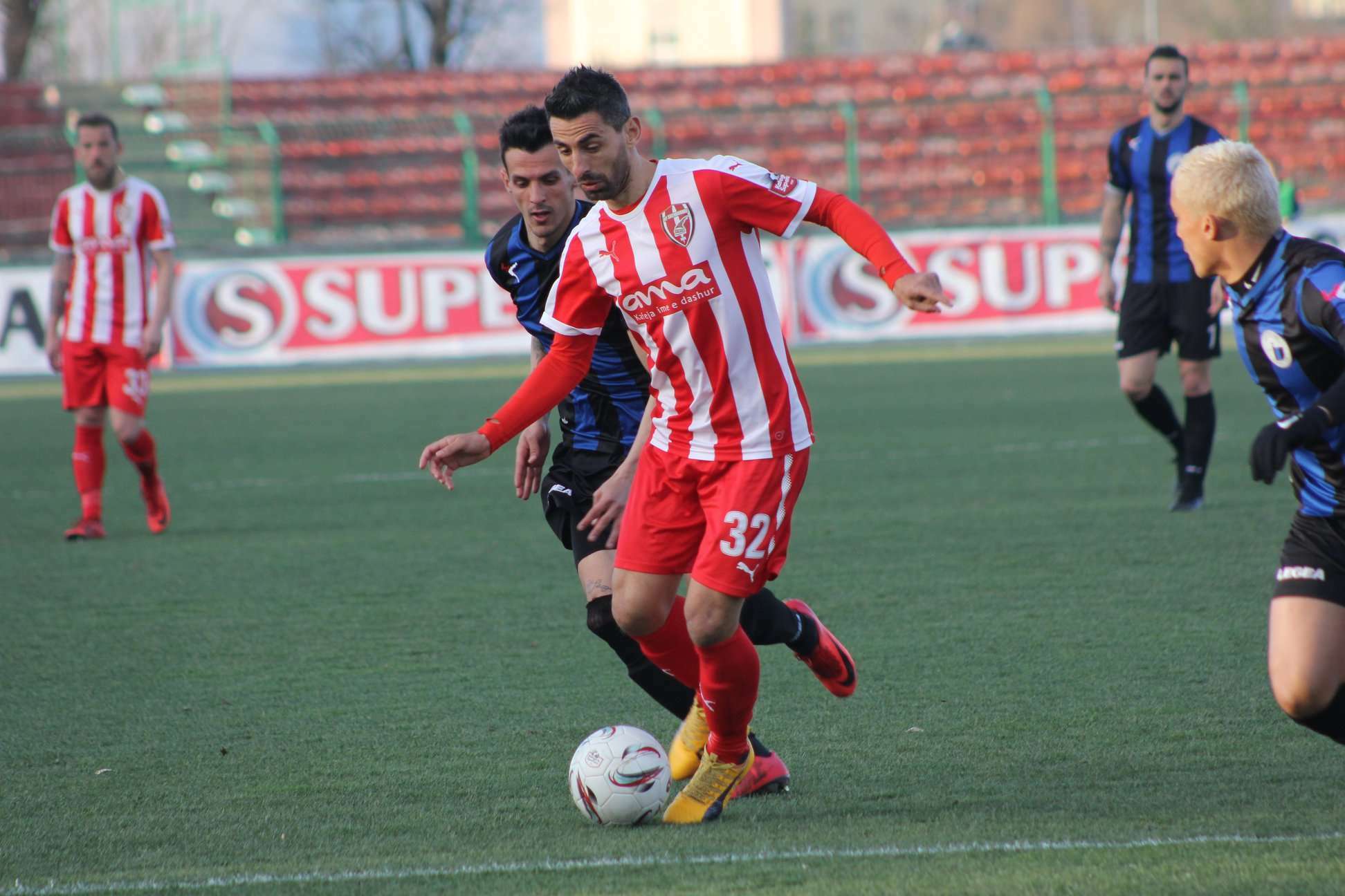 Kastriot Salaria: Luftëtari-Skënderbeu, kryendeshje me sfond ...