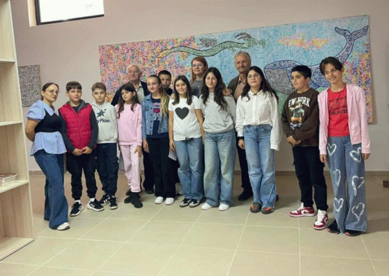 Mbyllet muaji i letërsisë dhe arteve për krijuesit e Sarandës | Gazeta ...